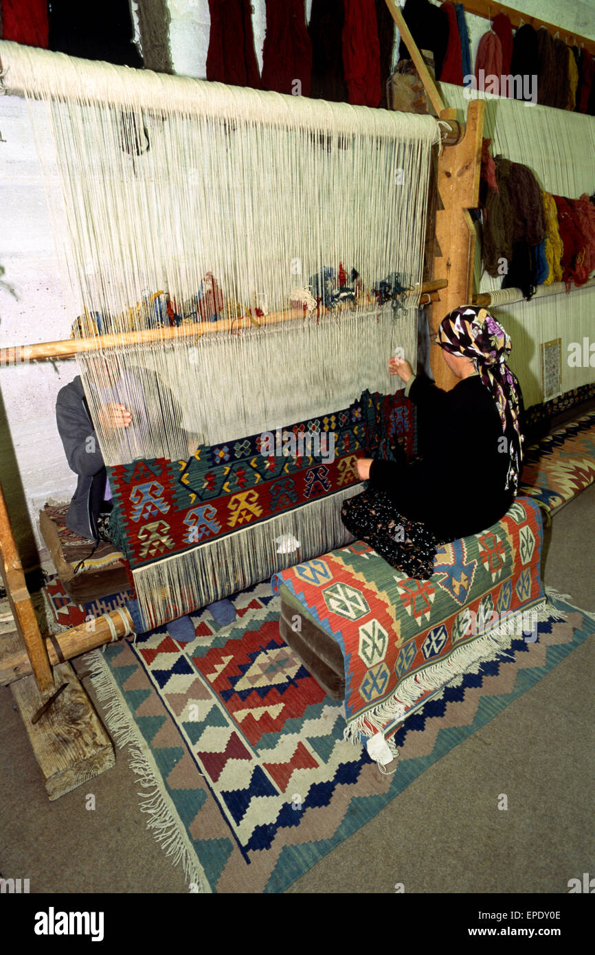 Weaving loom turkish carpets hi-res stock photography and images - Alamy