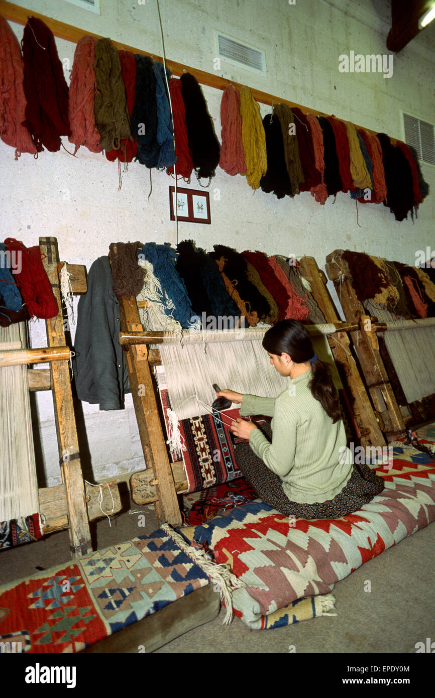 Weaving loom turkish carpets hi-res stock photography and images - Alamy