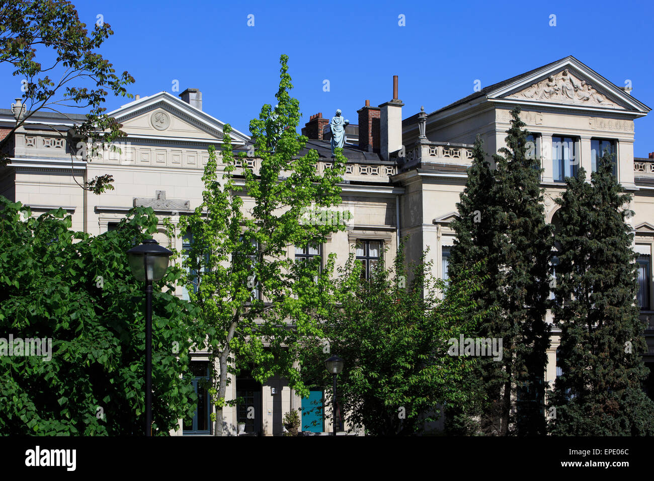 Neoclassical mansion detail hi-res stock photography and images - Alamy