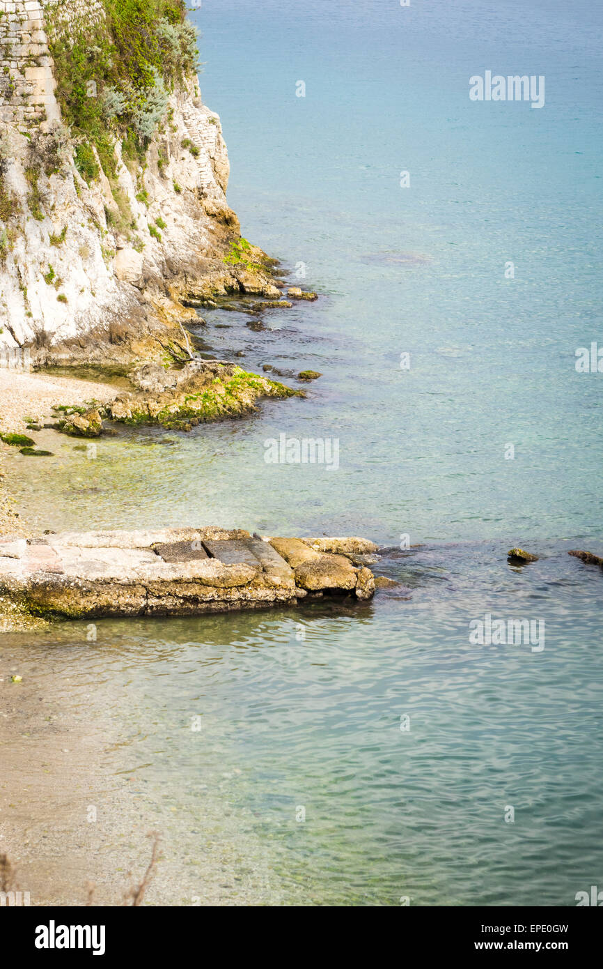 Jetty stone hi-res stock photography and images - Alamy