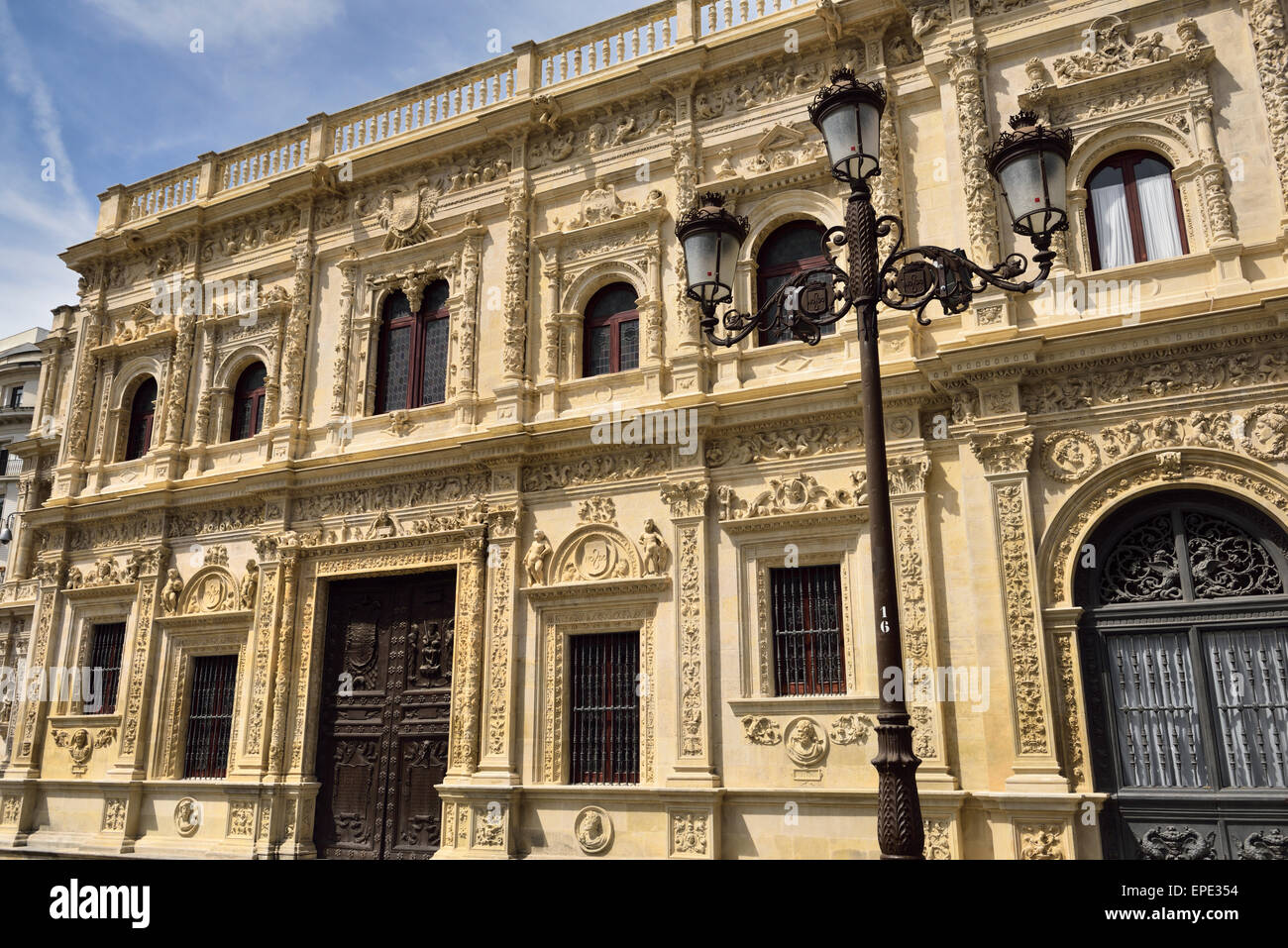 Plateresque hi-res stock photography and images - Alamy