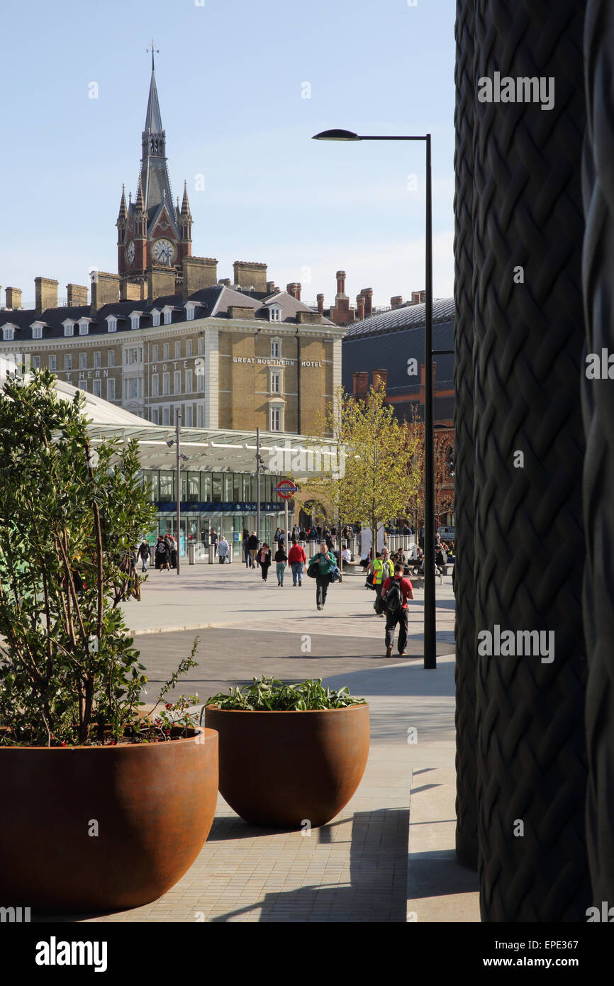 Battle Bridge Place from King's Boulevard, behind King's Cross station ...
