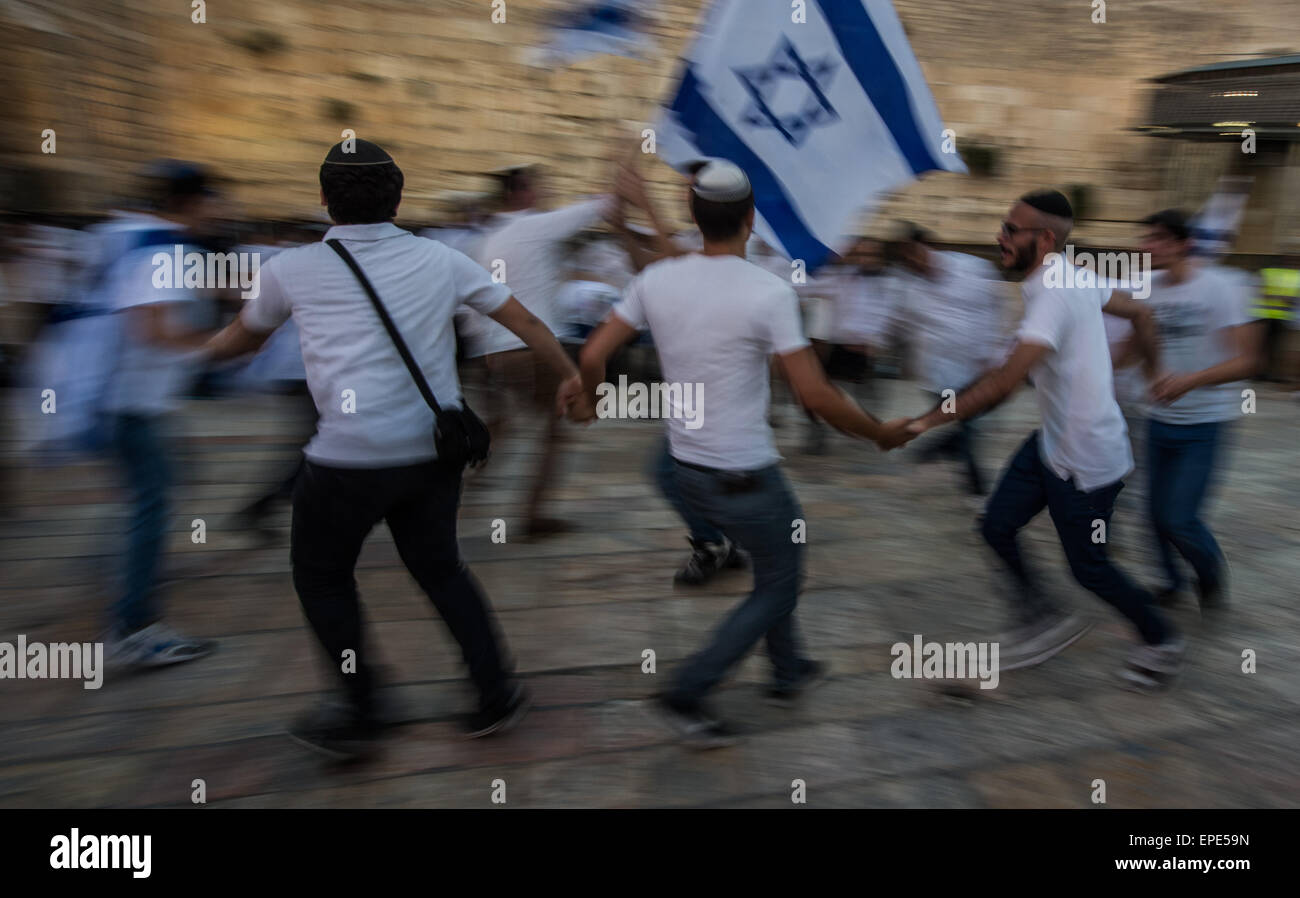 Jerusalem. 17th May, 2015. Jewish people celebrate Jerusalem Day at the ...