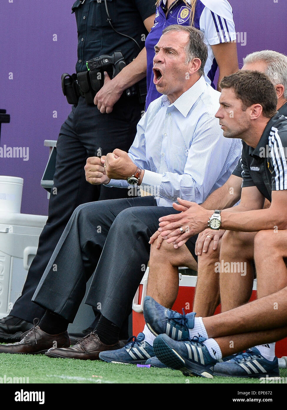 Usa coach bruce arena hi-res stock photography and images - Alamy