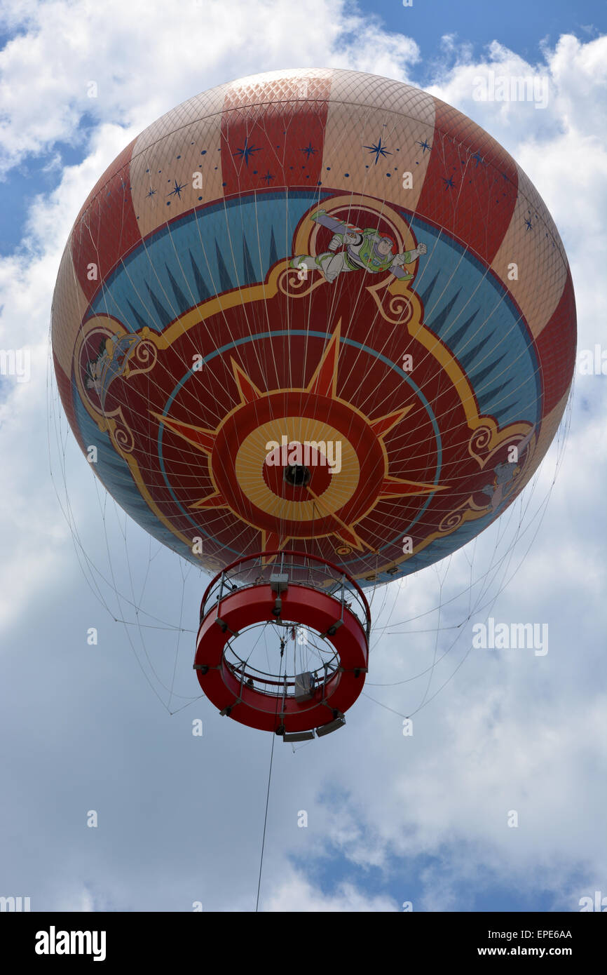 Colorful hot air balloon Stock Photo - Alamy