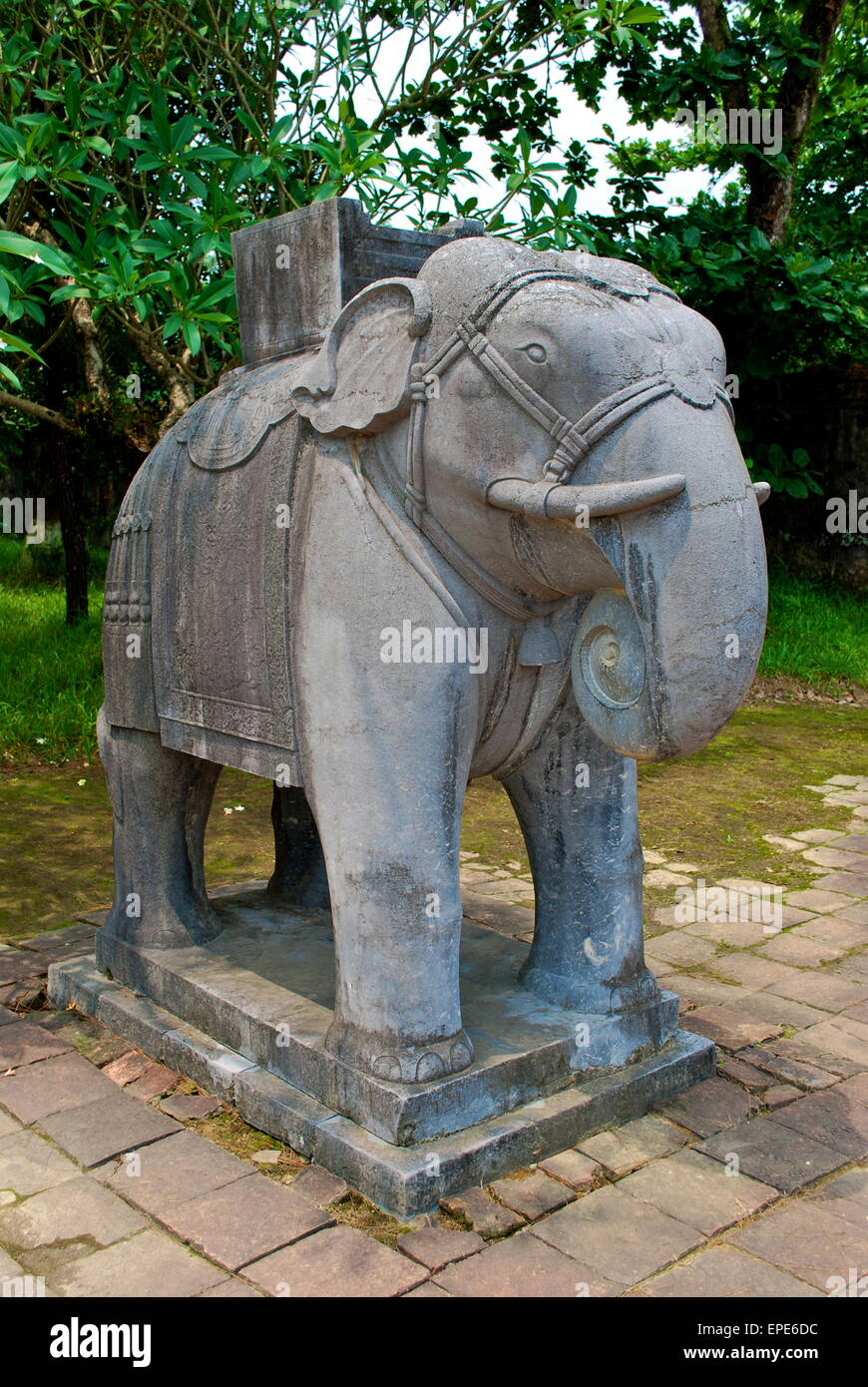 Elephant Statue at the Tomb and gardens of Tu Duc emperor in Hue ...