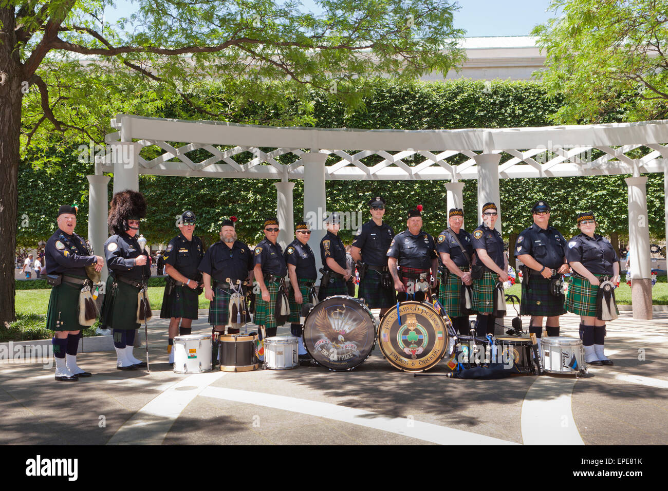 Police Week 2015, Pipes and Drums team posing for a picture - National ...