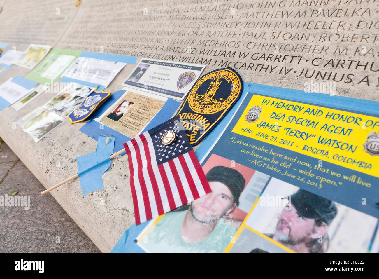 National police officers memorial wall hi-res stock photography and ...