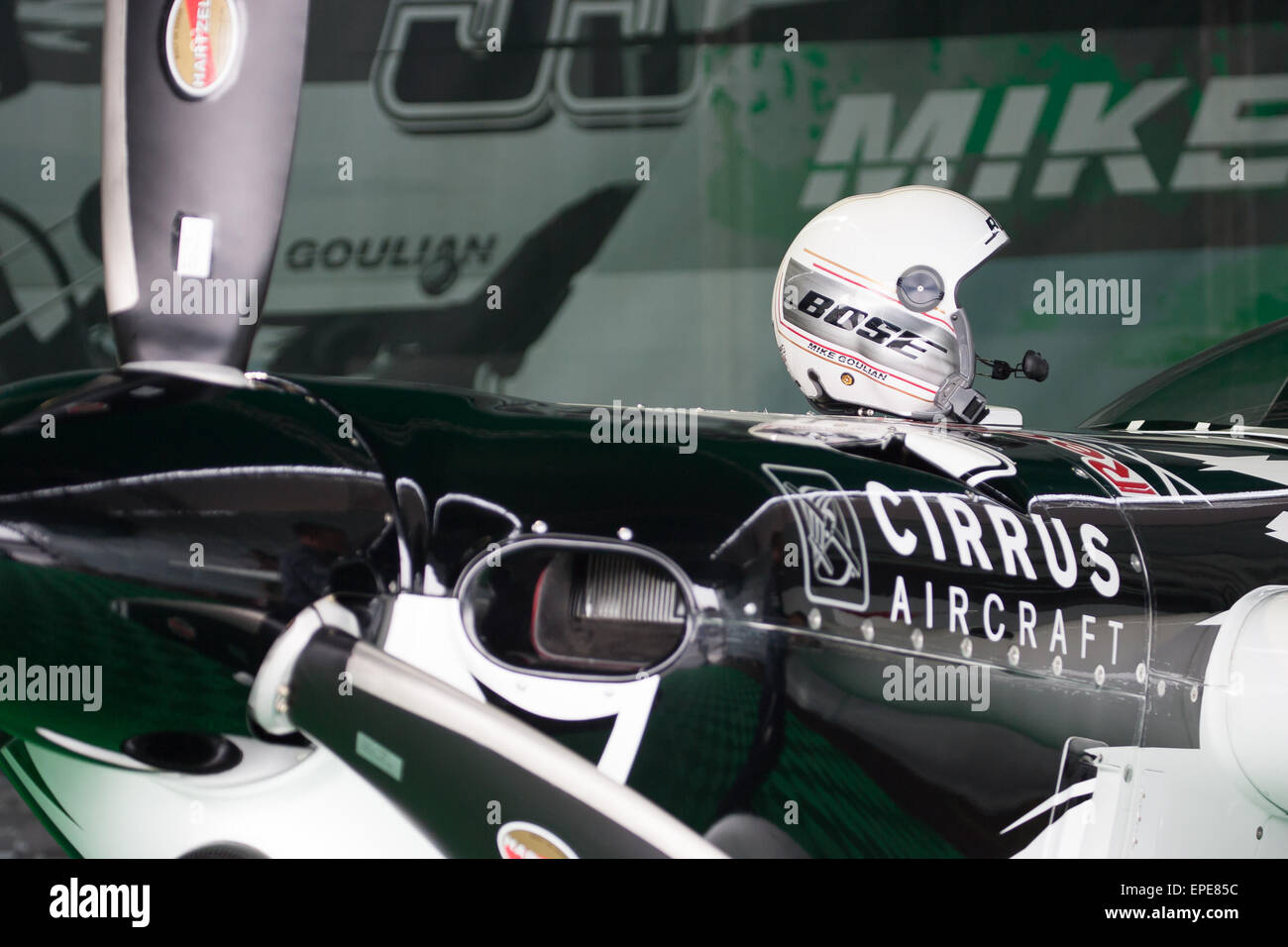 Air time bull hi-res stock photography and images - Alamy