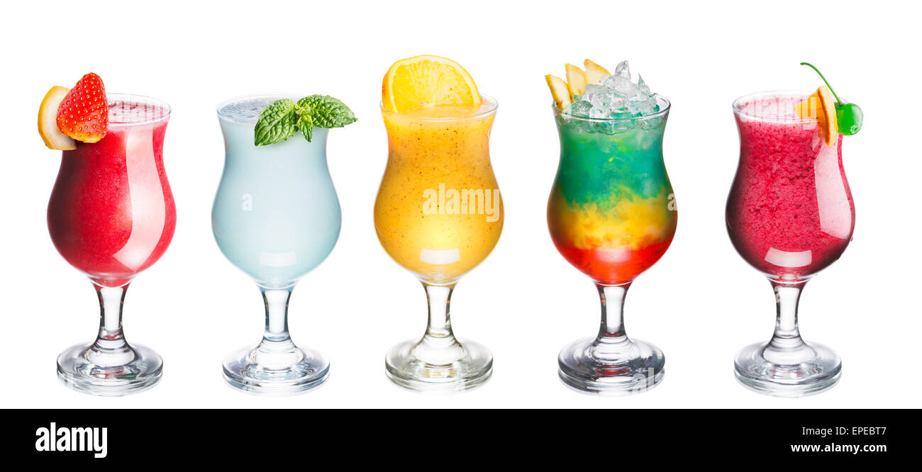 Collection of most popular classical alcoholic cocktails isolated on ...