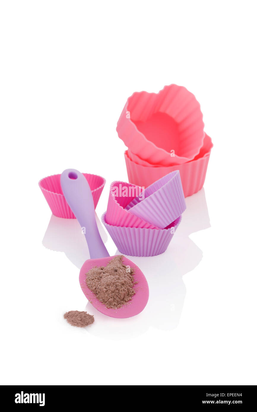 Baking forms and baking powder isolated on white background. Modern ...