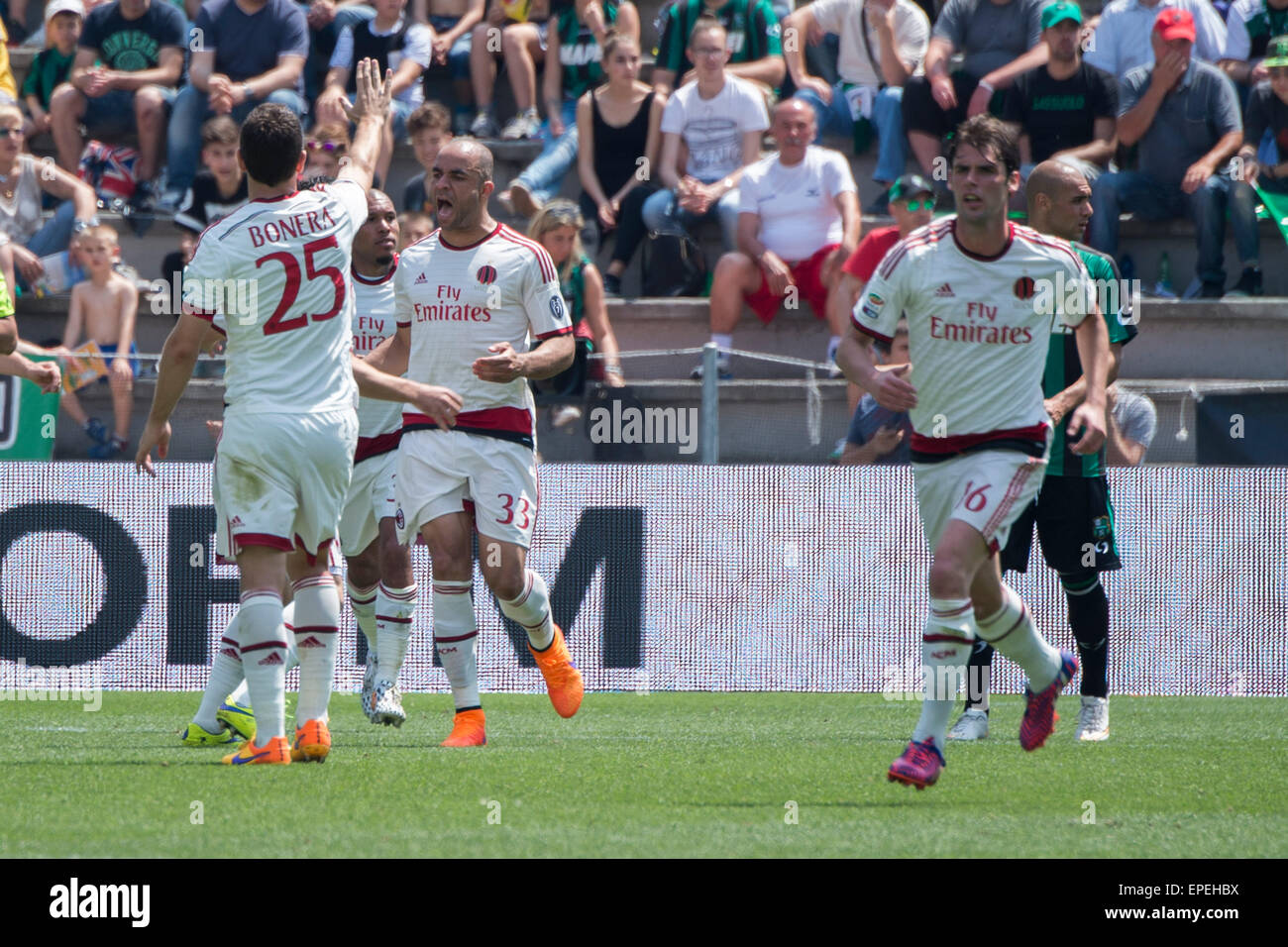 L poli hi-res stock photography and images - Alamy