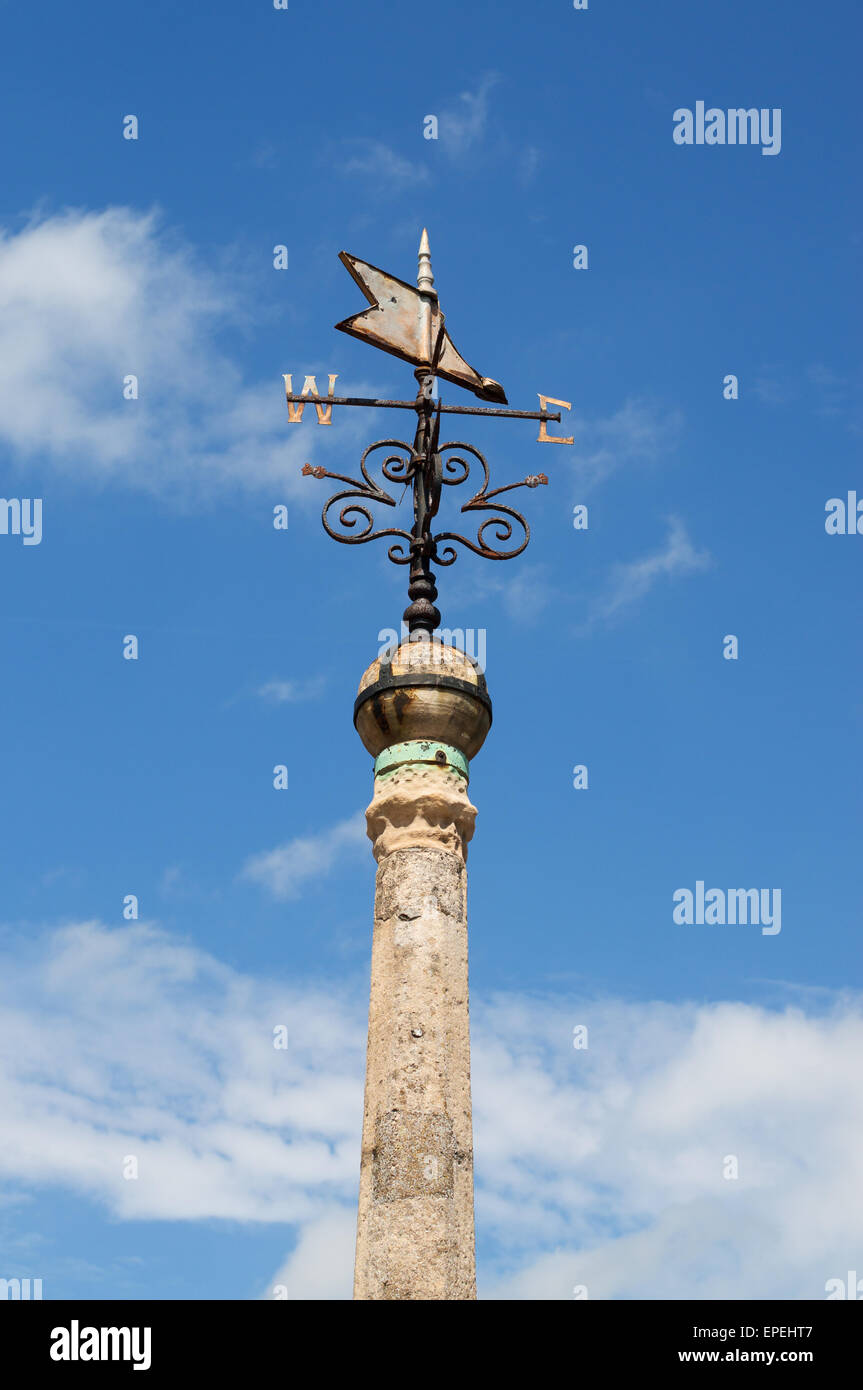 Medieval Butter Cross and weather vane Wainfleet Market place ...