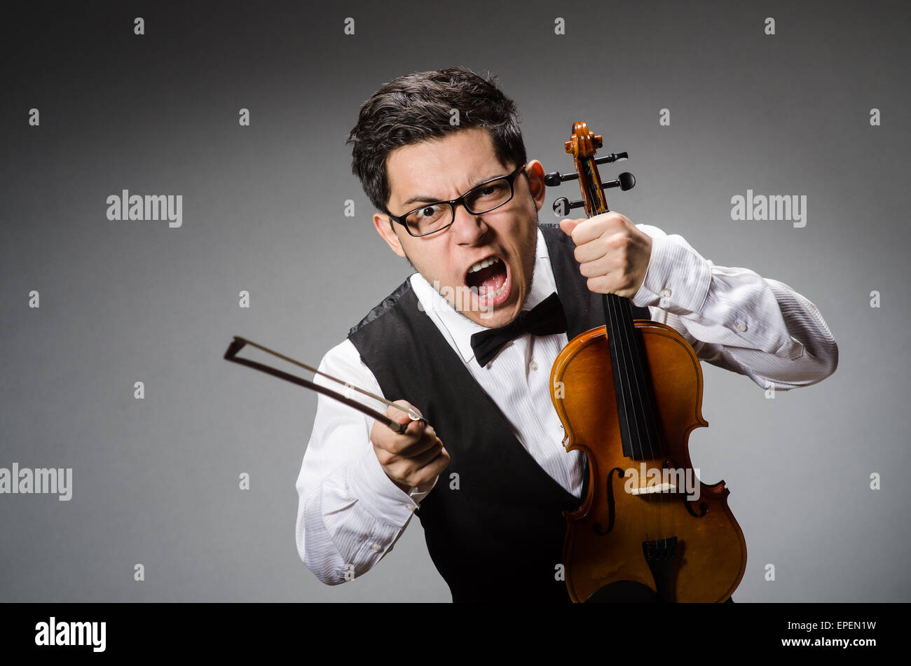 Funny violin player with fiddle Stock Photo - Alamy