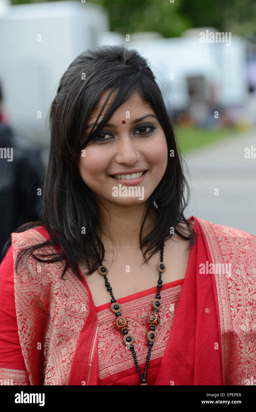 Bangladeshis celebrate in london hi-res stock photography and images ...