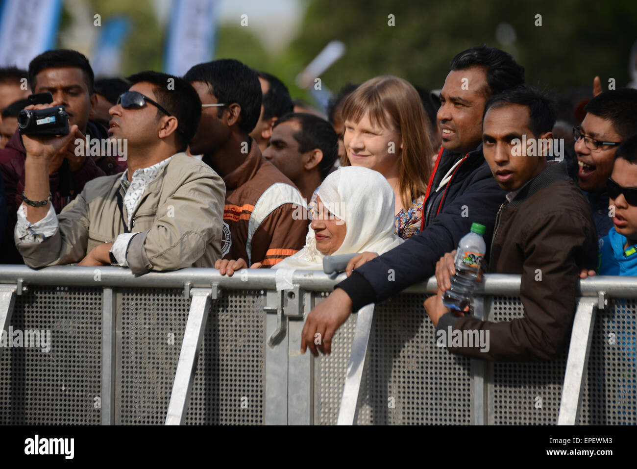 Bangladeshis celebrate in london hi-res stock photography and images ...