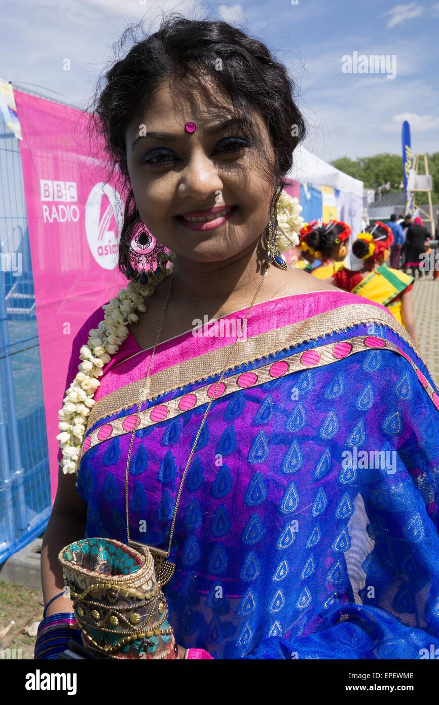 Bangladeshis celebrate in london hi-res stock photography and images ...