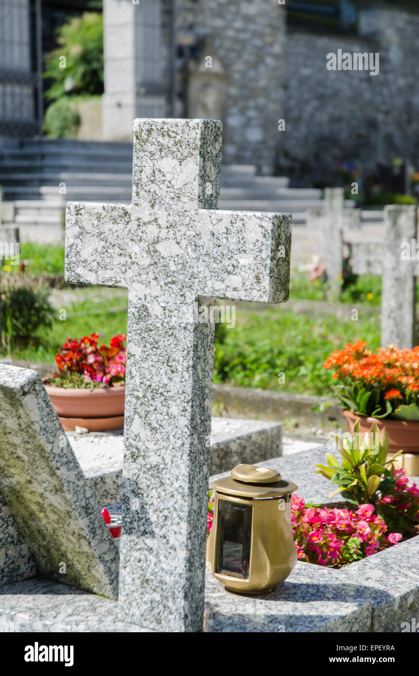 Small cemetery in Italy on summer day Stock Photo - Alamy