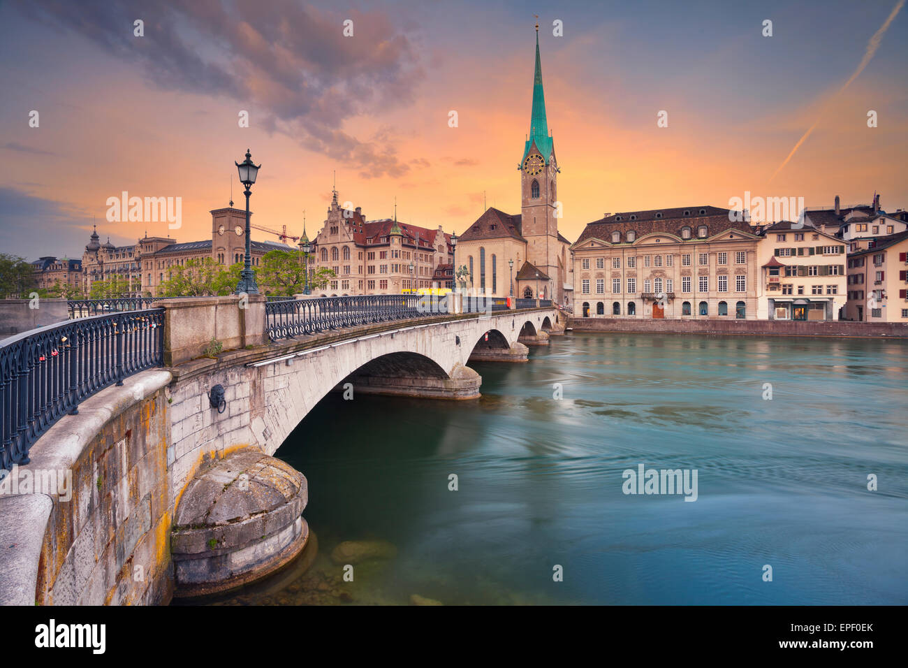 Switzerland zurich cathedral place hi-res stock photography and images ...