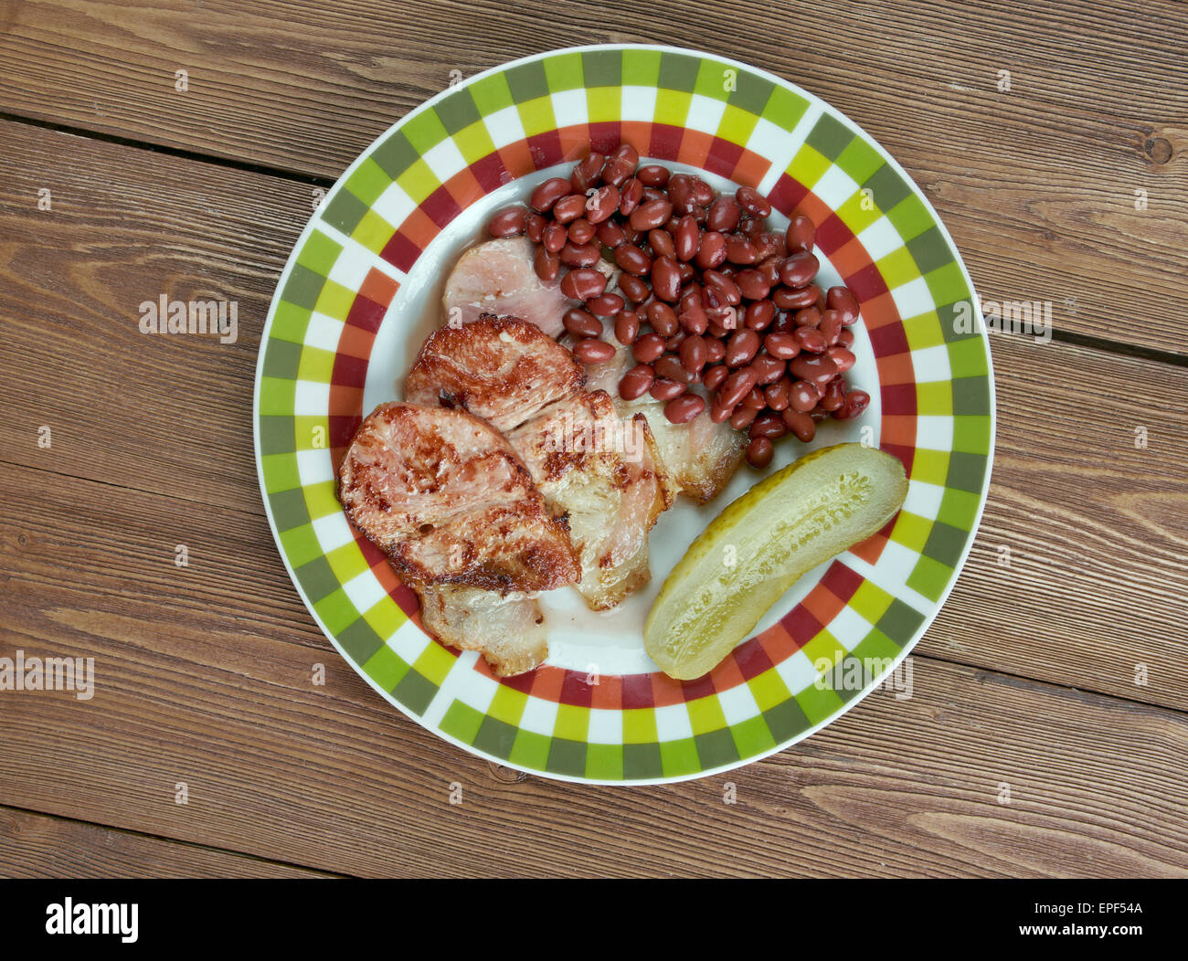 Bruna bonor och flask - Swedish Brown Beans Stock Photo - Alamy