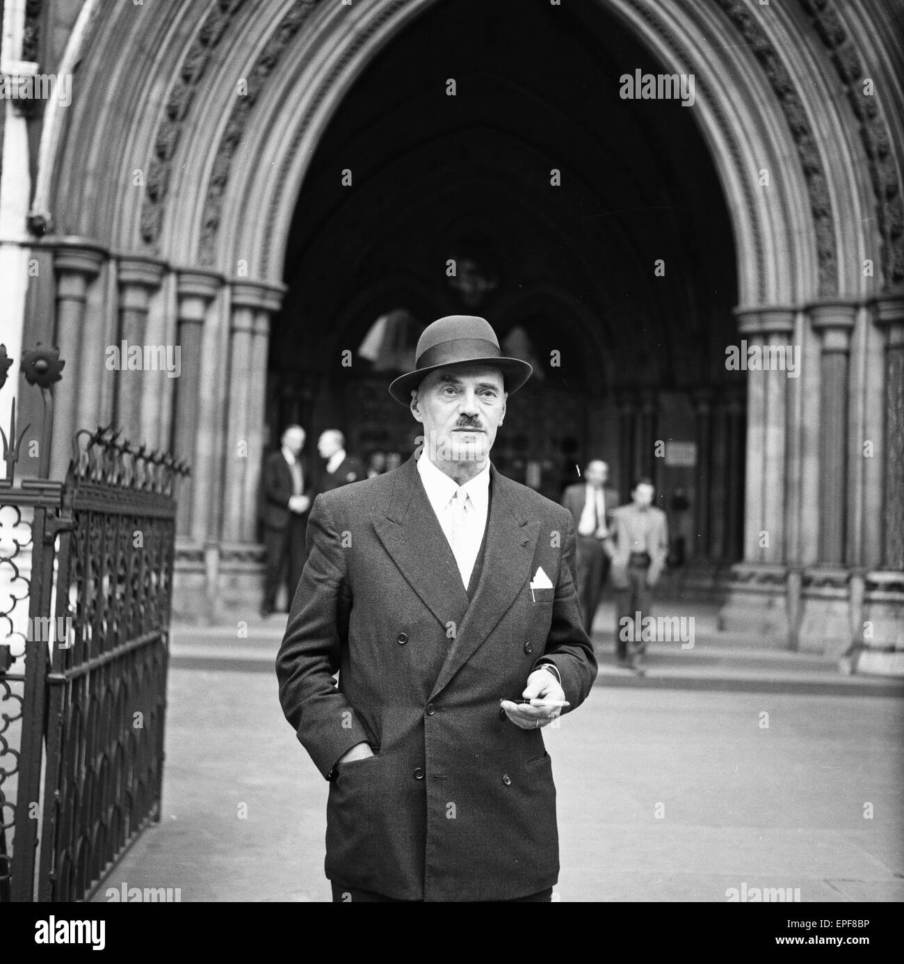 War history in photographs hi-res stock photography and images - Alamy