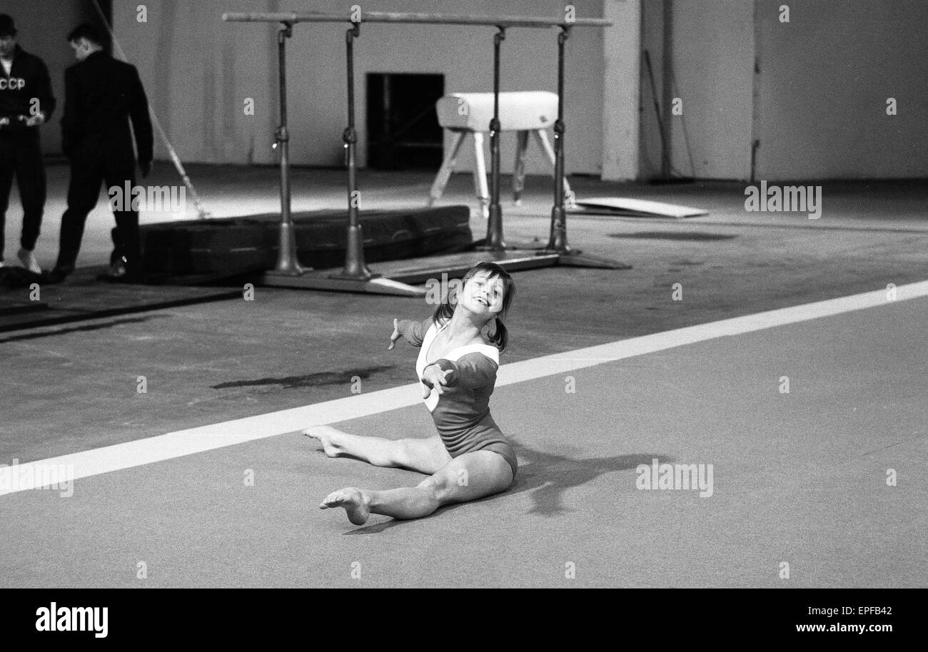 Soviet gymnast hi-res stock photography and images - Alamy