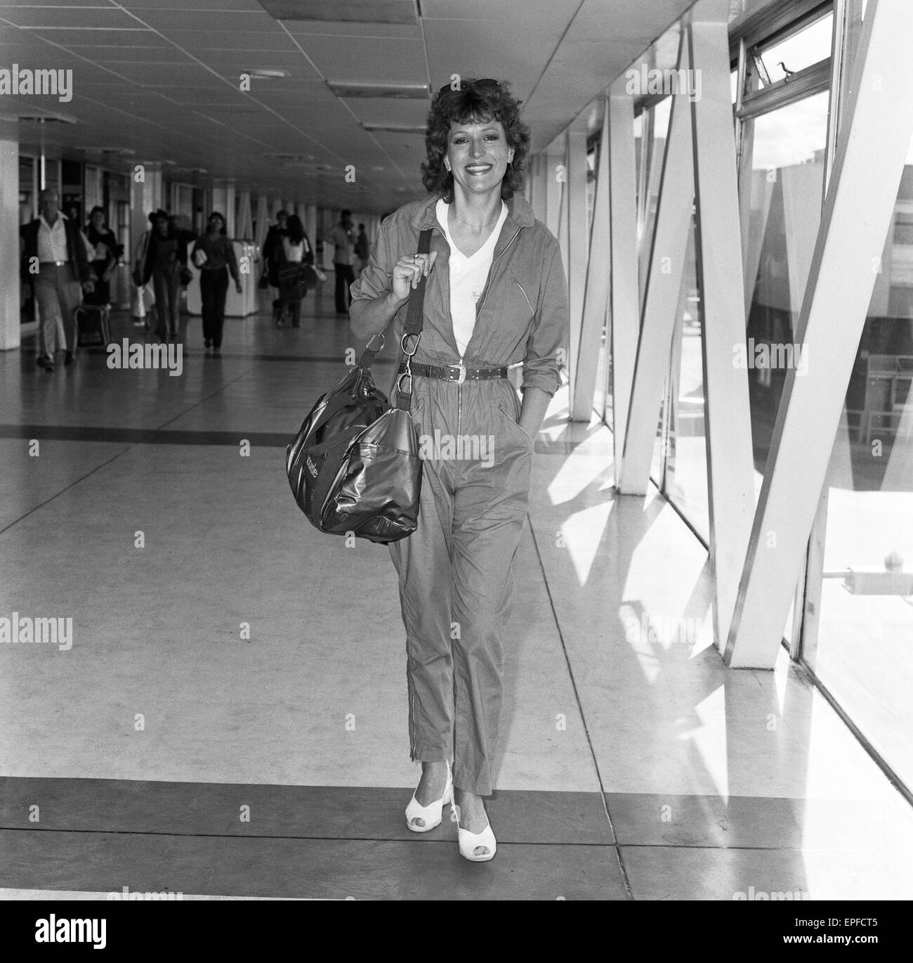 Barbara dickson 1980s hi-res stock photography and images - Alamy