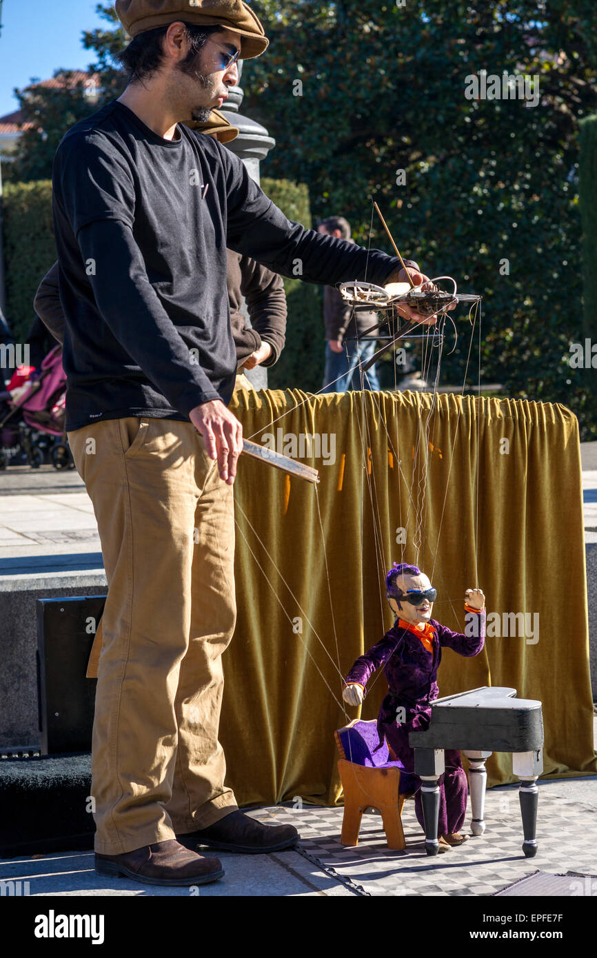 Puppet show in Madrid Stock Photo - Alamy