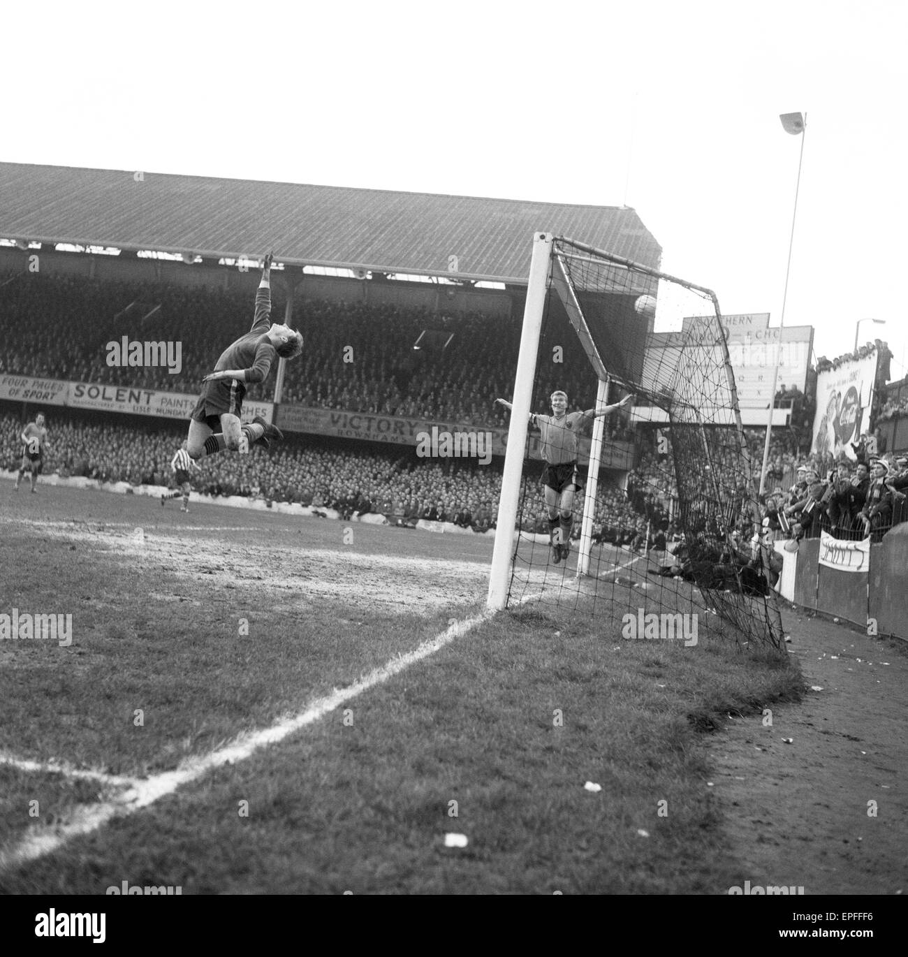 1960 fa cup final hi-res stock photography and images - Alamy