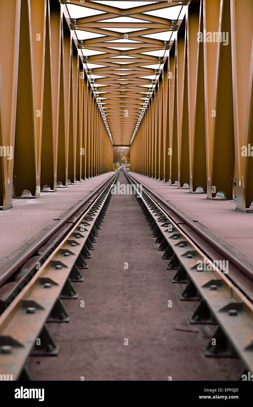 Railroad structure hi-res stock photography and images - Alamy