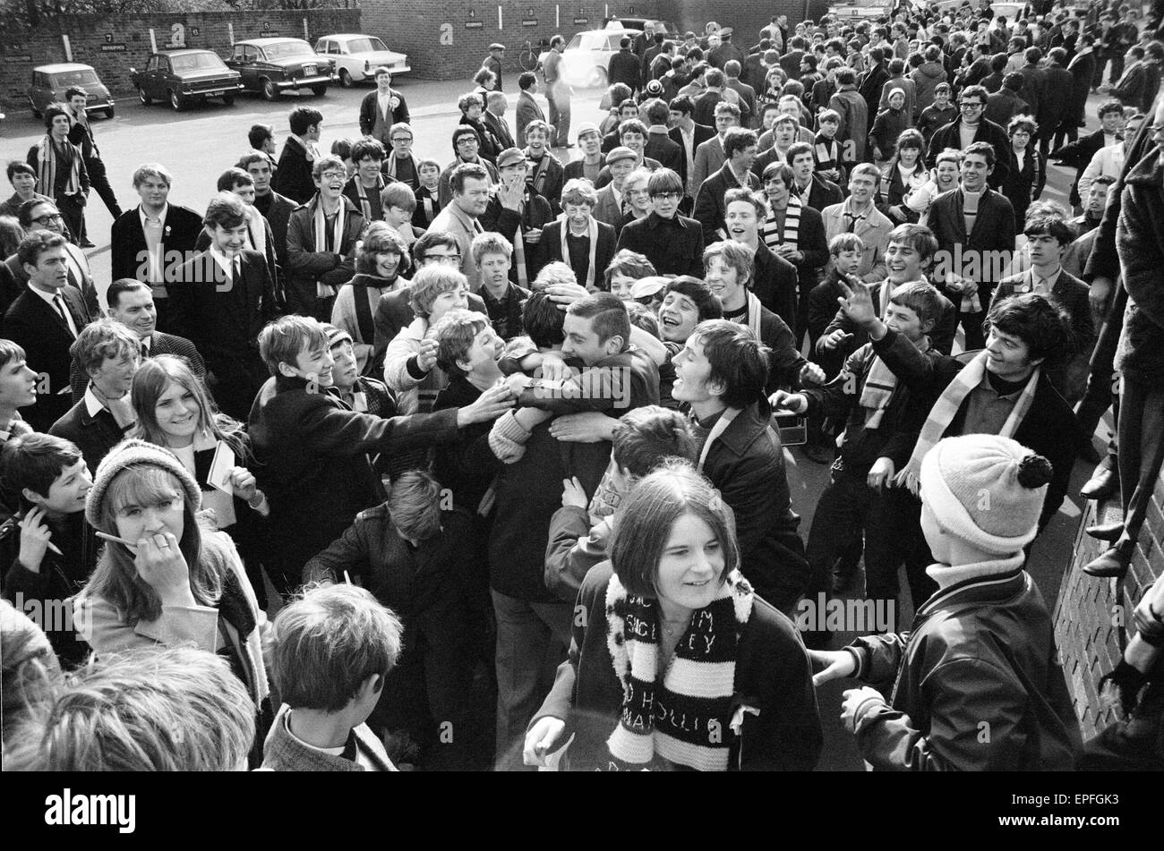 Newcastle Utd v Manchester City 11th May 1968 League Division One Match ...