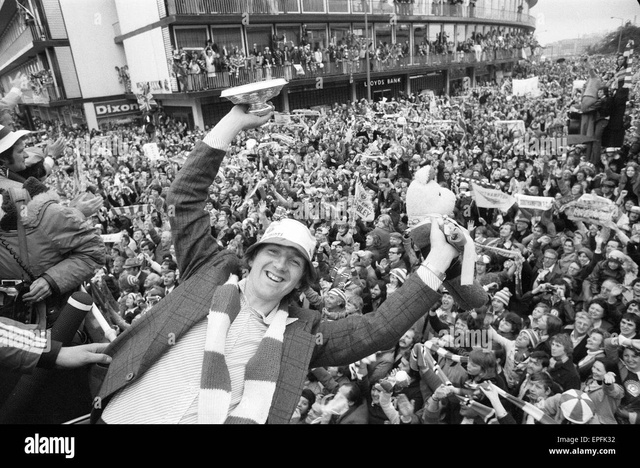 Southampton 1976 fa cup hi-res stock photography and images - Alamy