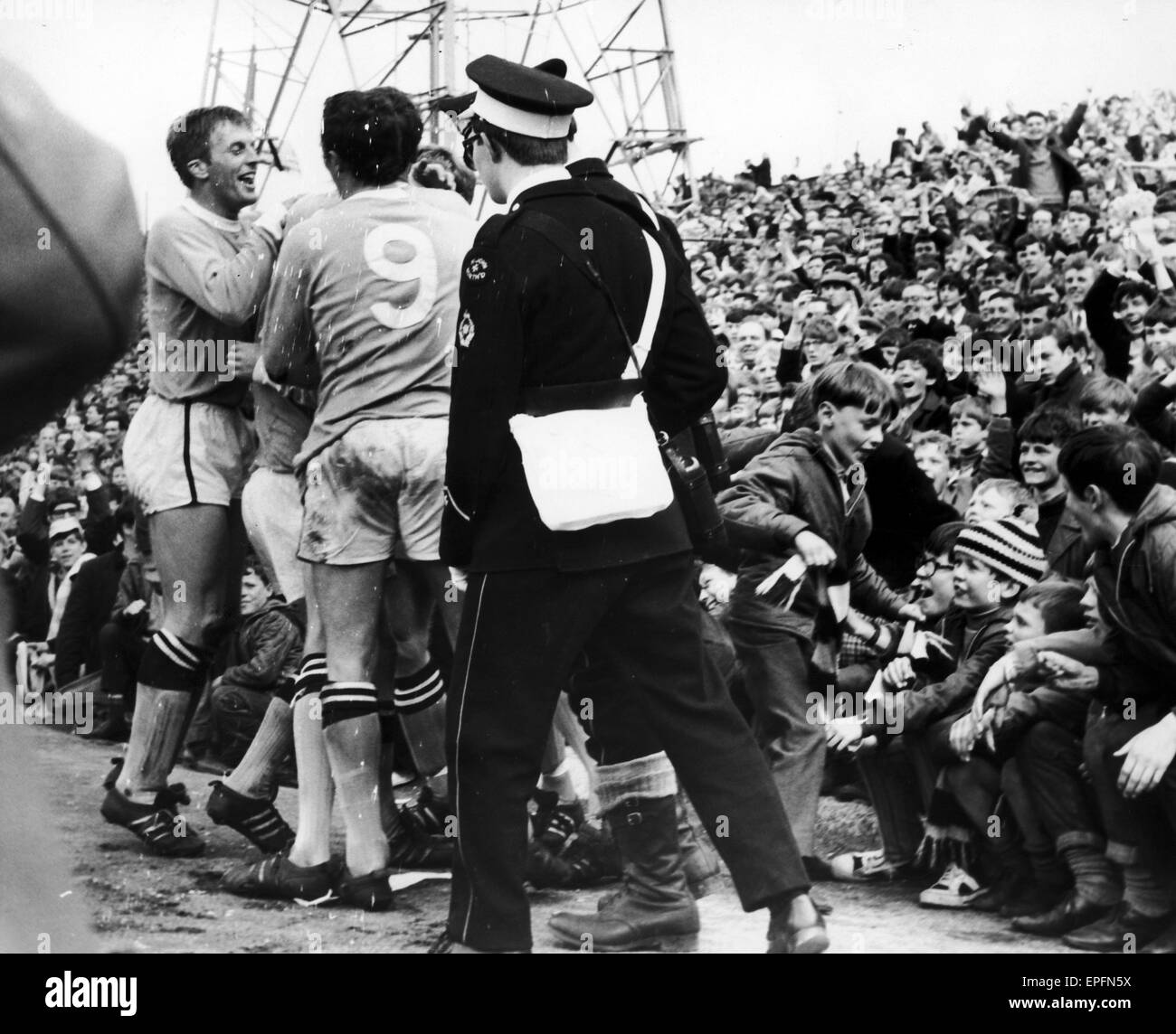 Manchester football 1960s match hi-res stock photography and images - Alamy