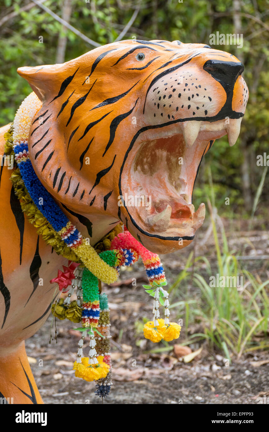 Tiger figure hi-res stock photography and images - Alamy