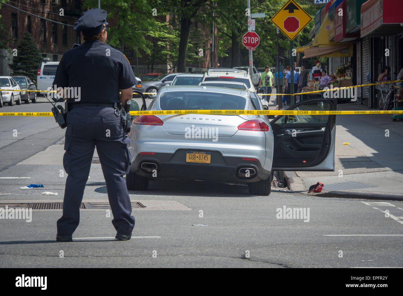 The scene in queens drive hi-res stock photography and images - Alamy