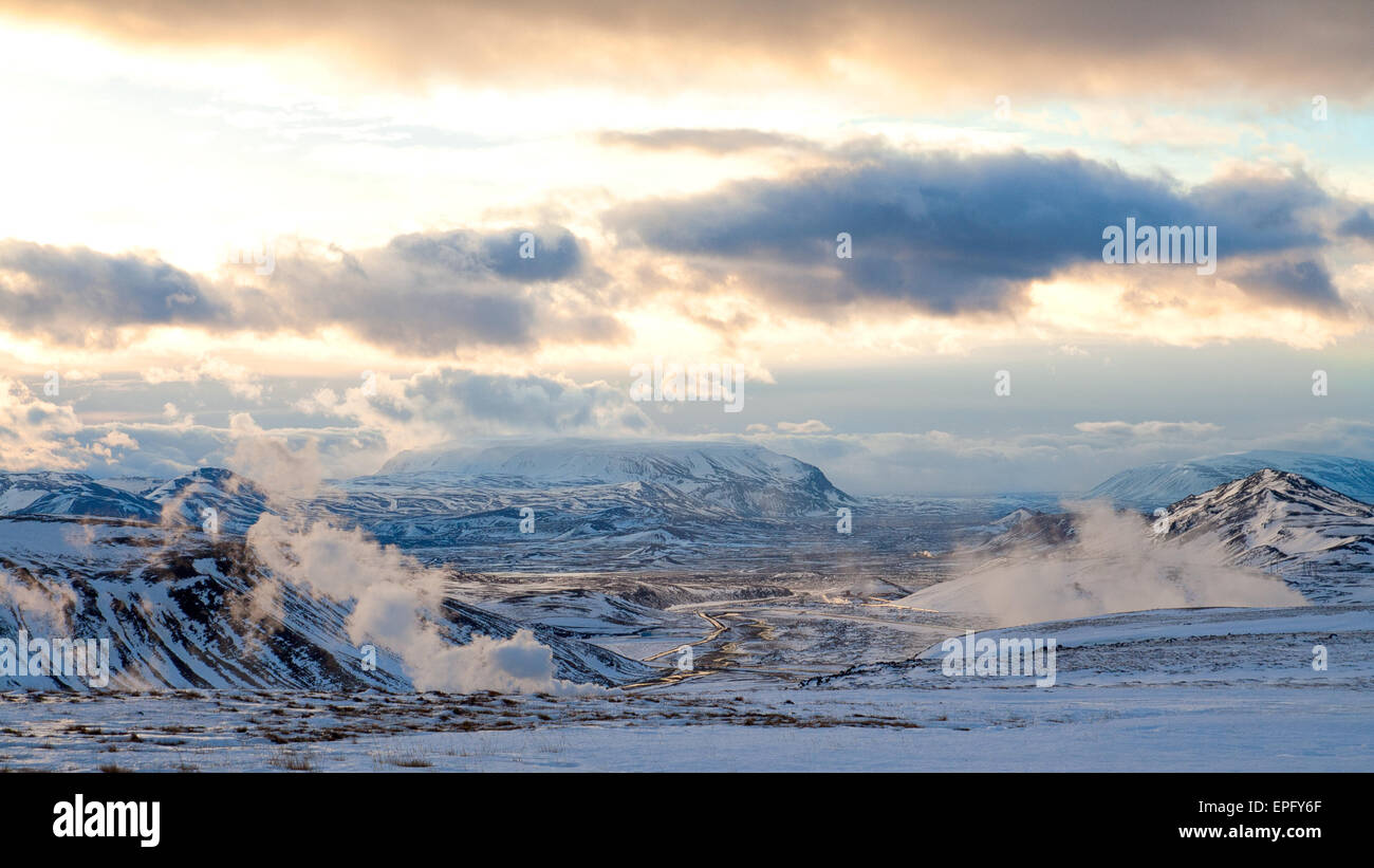Snow mountain in iceland hi-res stock photography and images - Alamy