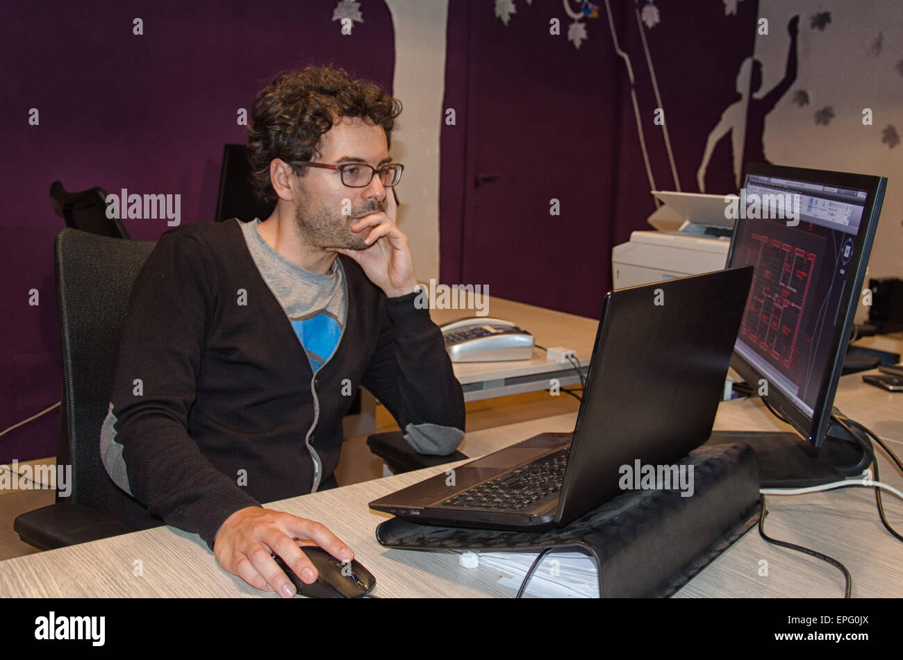 Engineer designer computer hi-res stock photography and images - Alamy