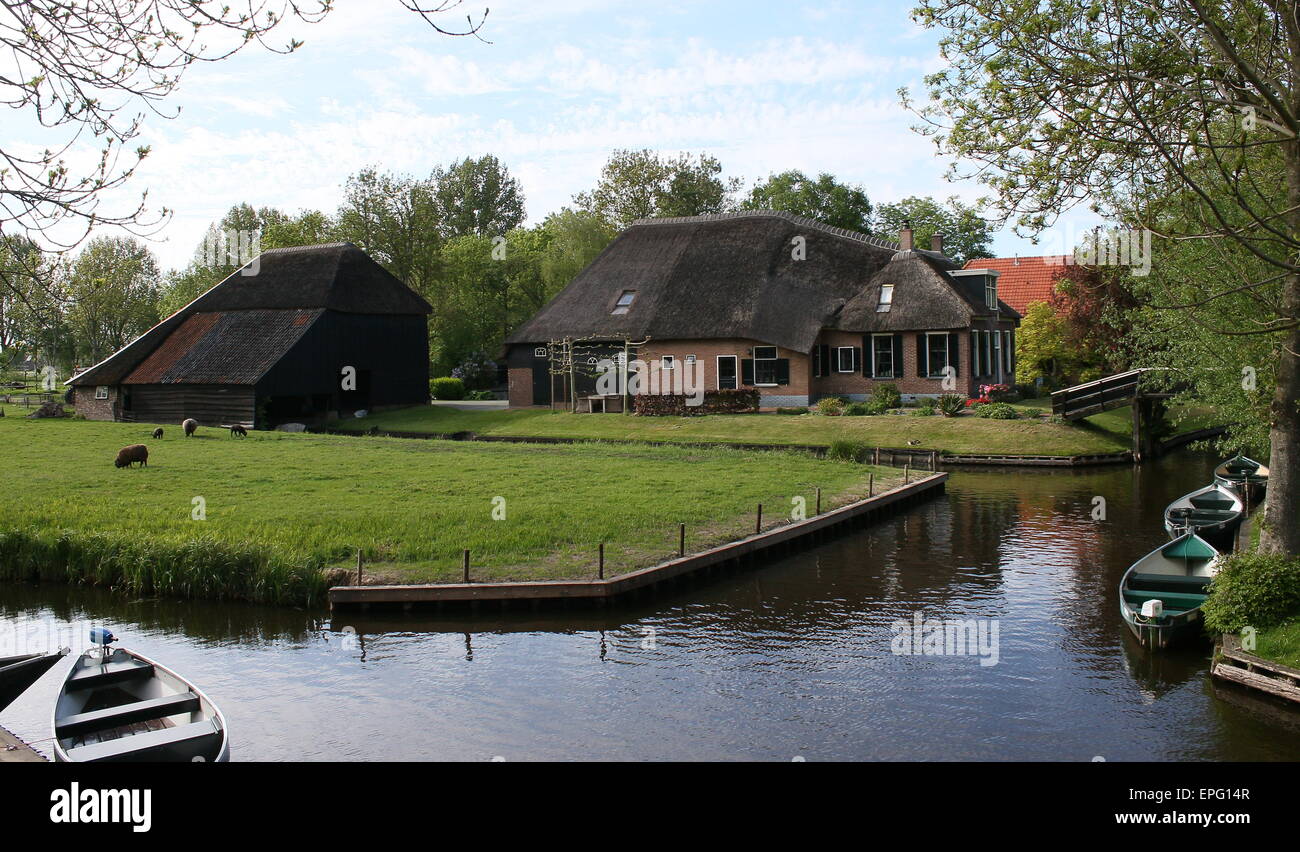 Rural water canals hi-res stock photography and images - Alamy