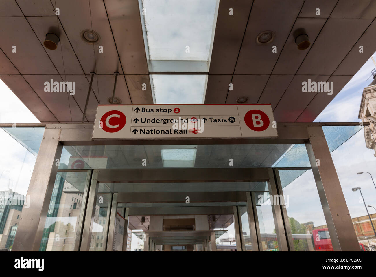 Vauxhall Cross bus garage signs, Vauxhall London Stock Photo - Alamy