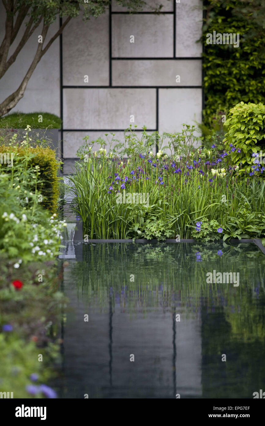 London, UK. 18th May, 2015. ''The Telegraph Garden'' by Marcus Barnett ...