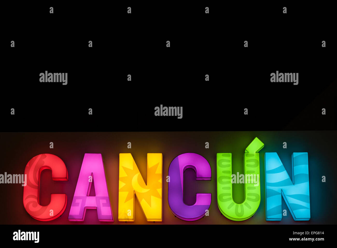 Cancun sign hi-res stock photography and images - Alamy