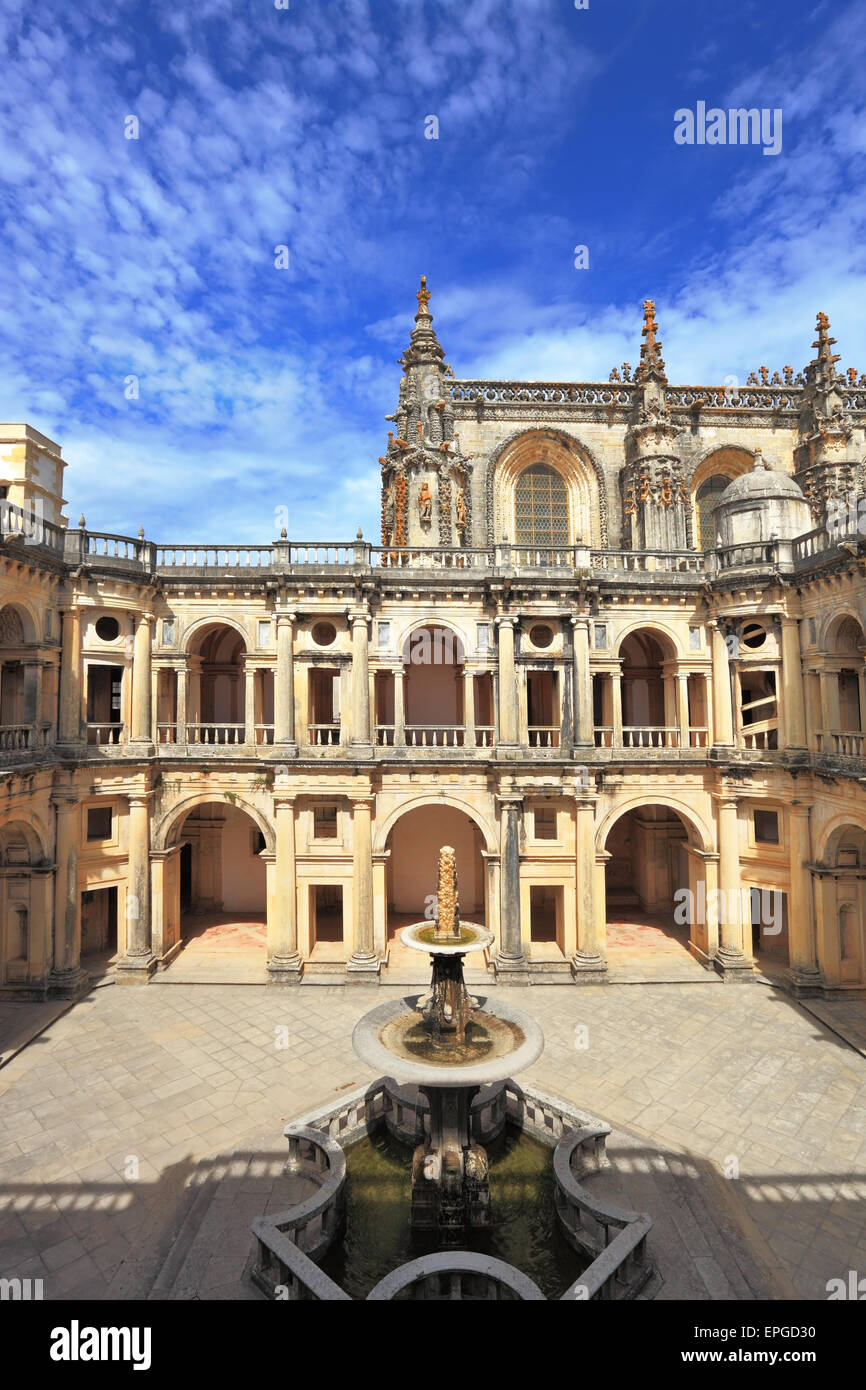 Arch galleries hi-res stock photography and images - Alamy