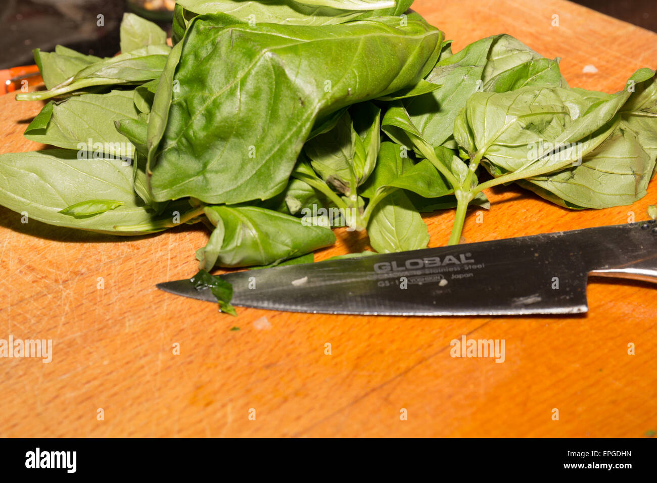 Messy chopping board hi-res stock photography and images - Alamy