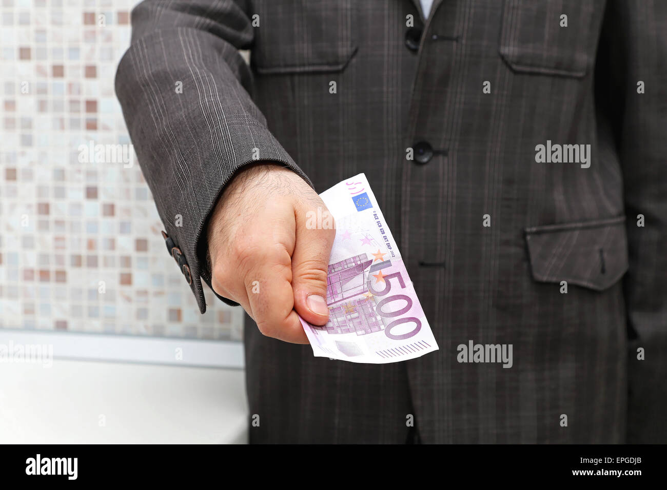 Giving money hi-res stock photography and images - Alamy