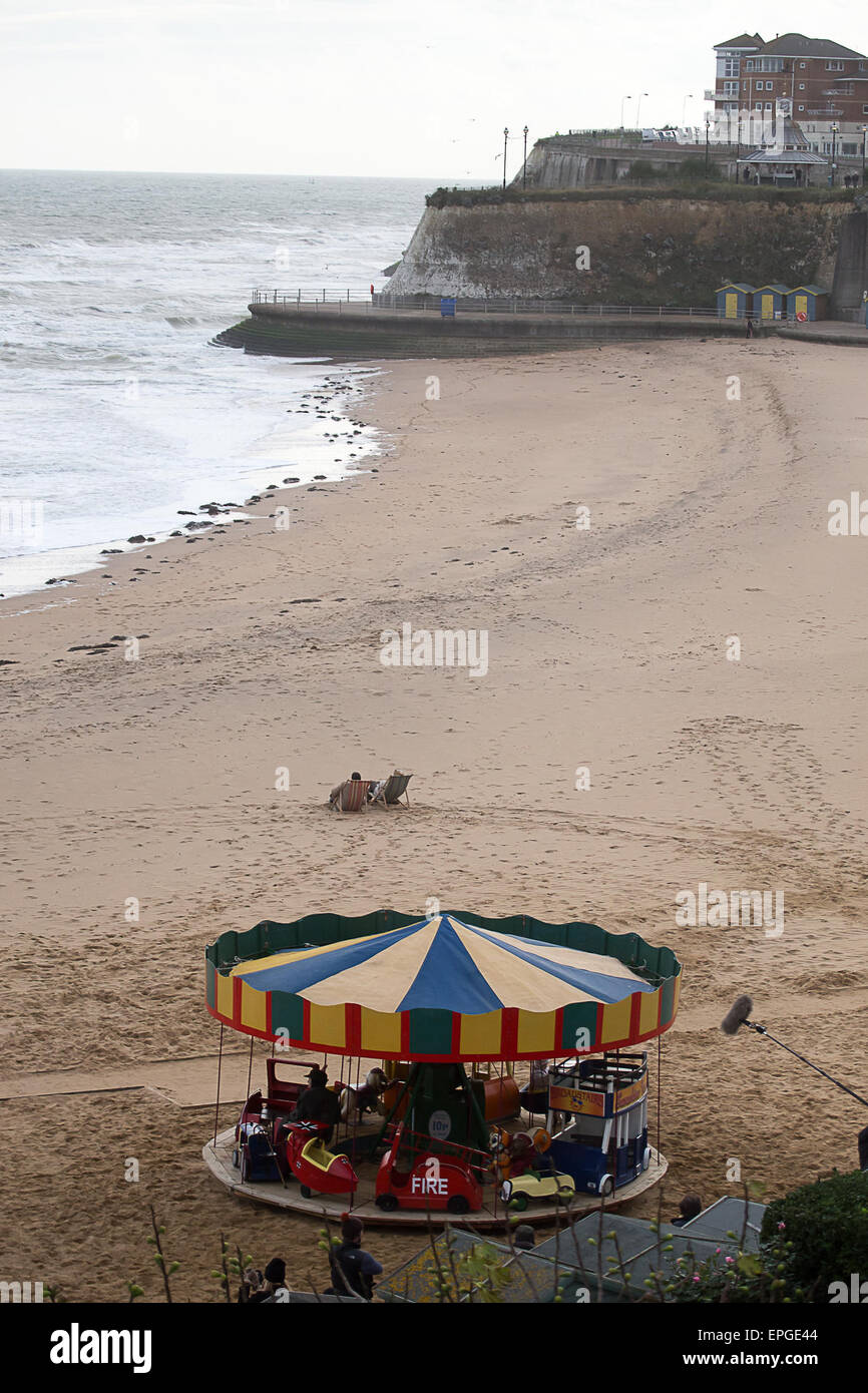 Maggie Smith films scenes for 'The Lady in the Van'. The actress is ...