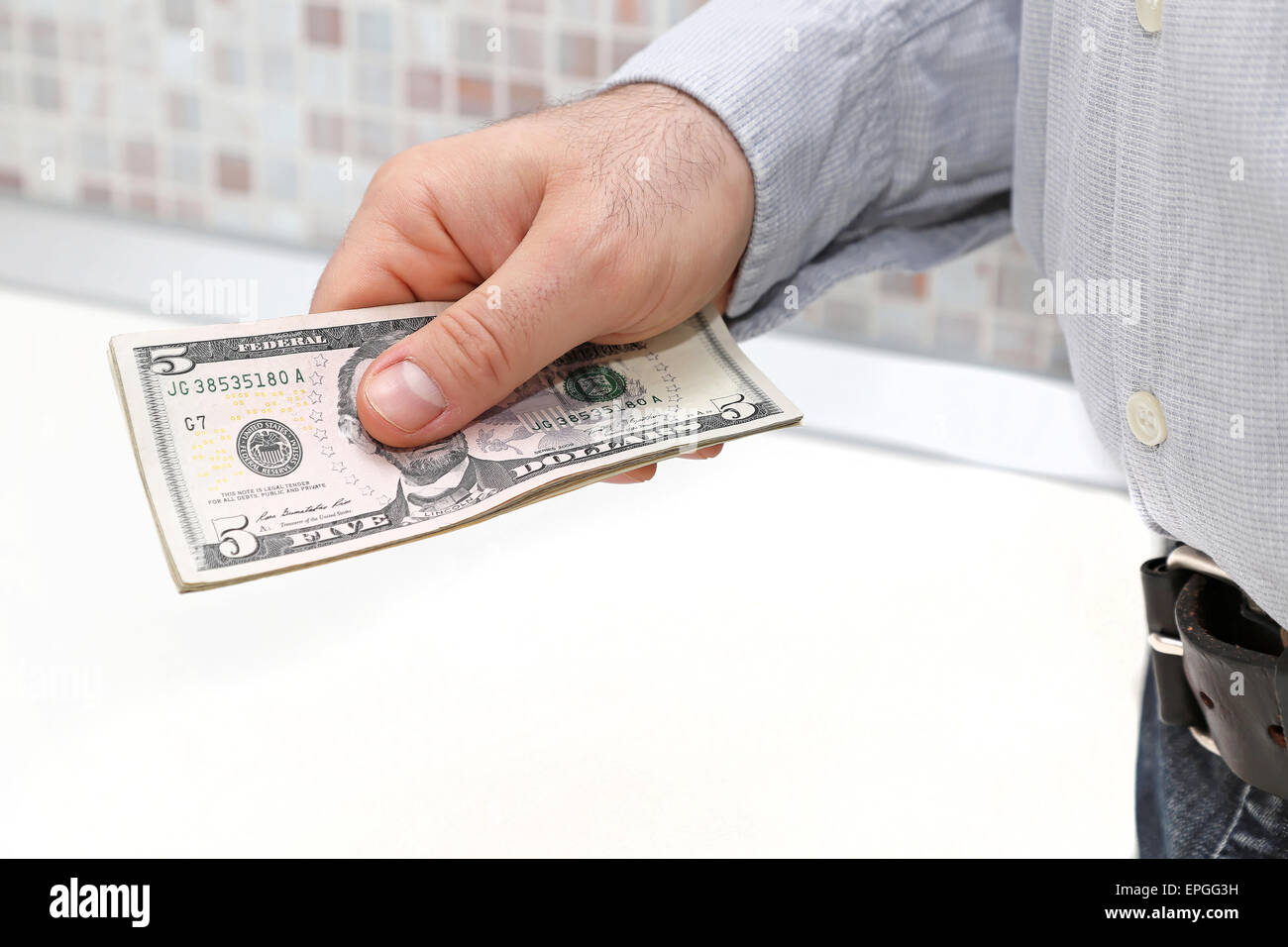 Giving banknote hi-res stock photography and images - Alamy