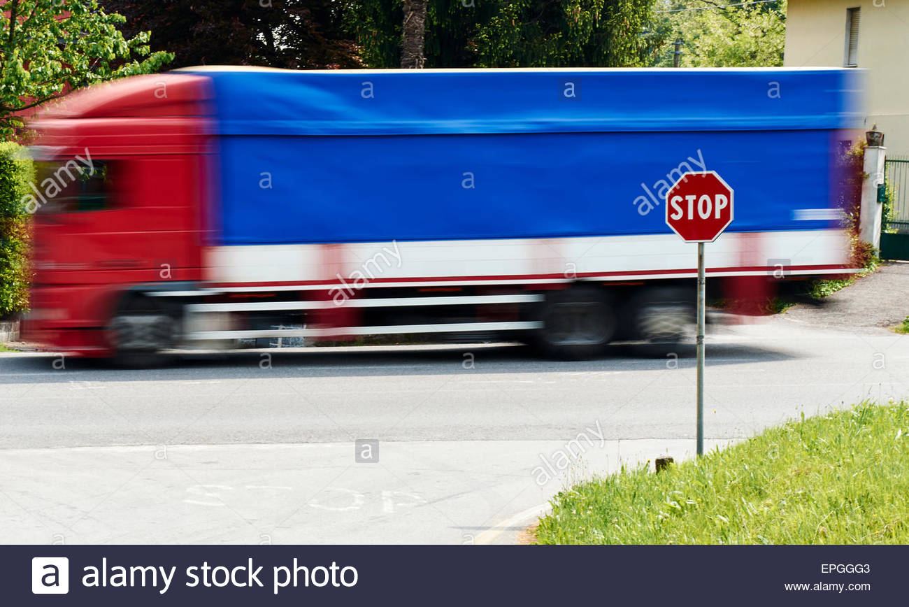Large Goods Vehicle Stock Photos & Large Goods Vehicle Stock Images - Alamy