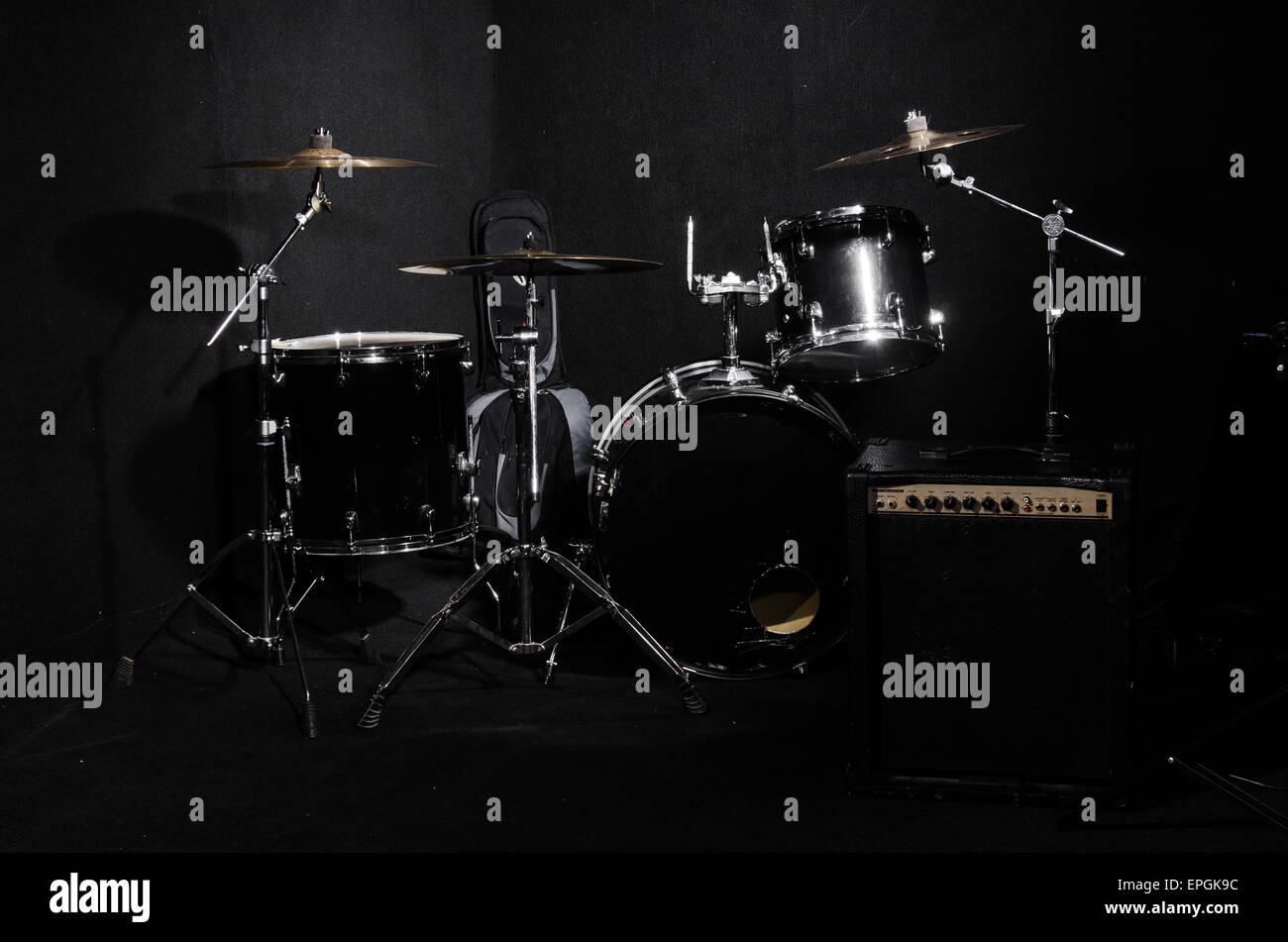 Set of musical instruments during concert Stock Photo - Alamy