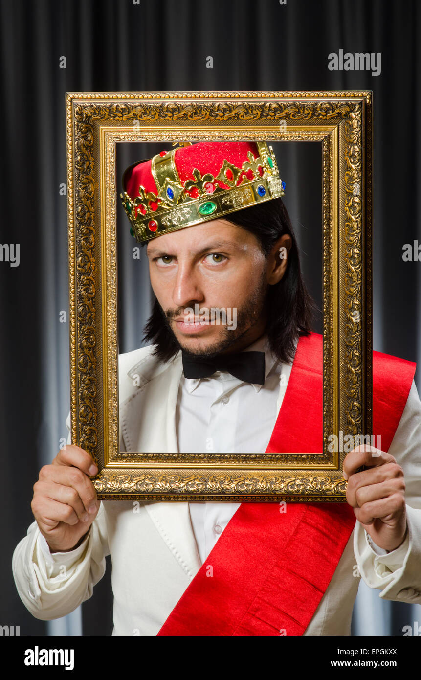 King with picture frame in funny concept Stock Photo - Alamy