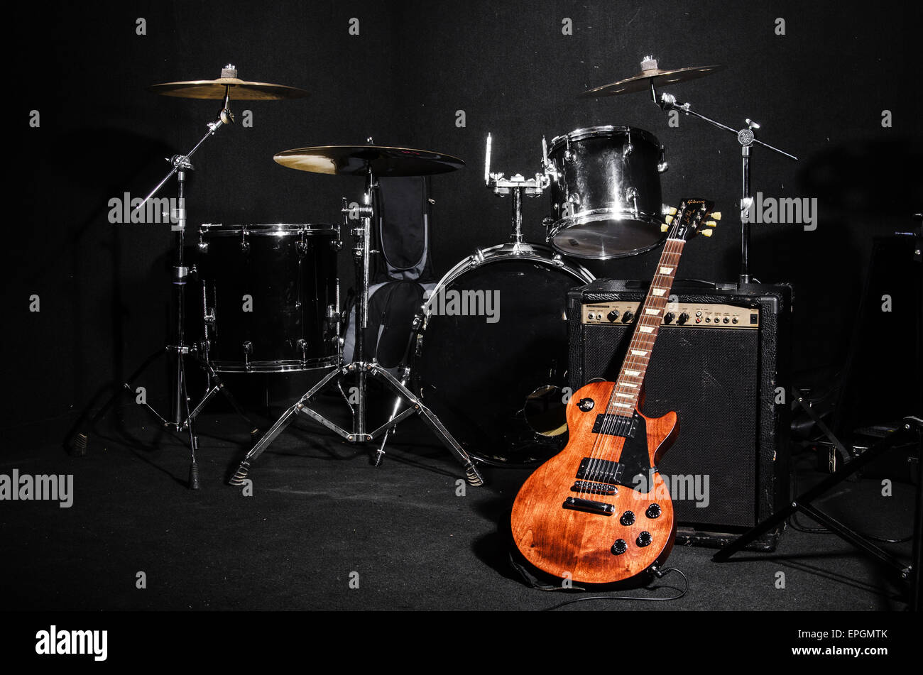 Set of musical instruments during concert Stock Photo - Alamy